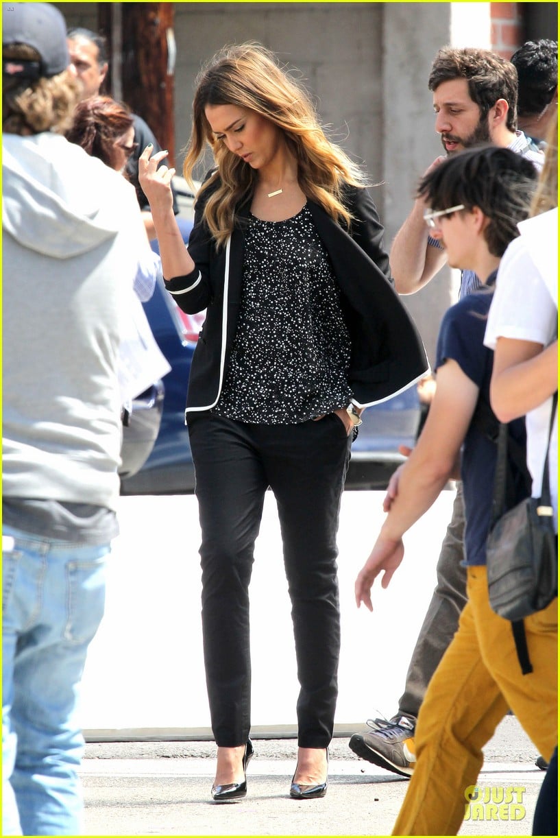 Jessica Alba: Commercial Filming in Santa Monica!: Photo 2856249 | Cash ...