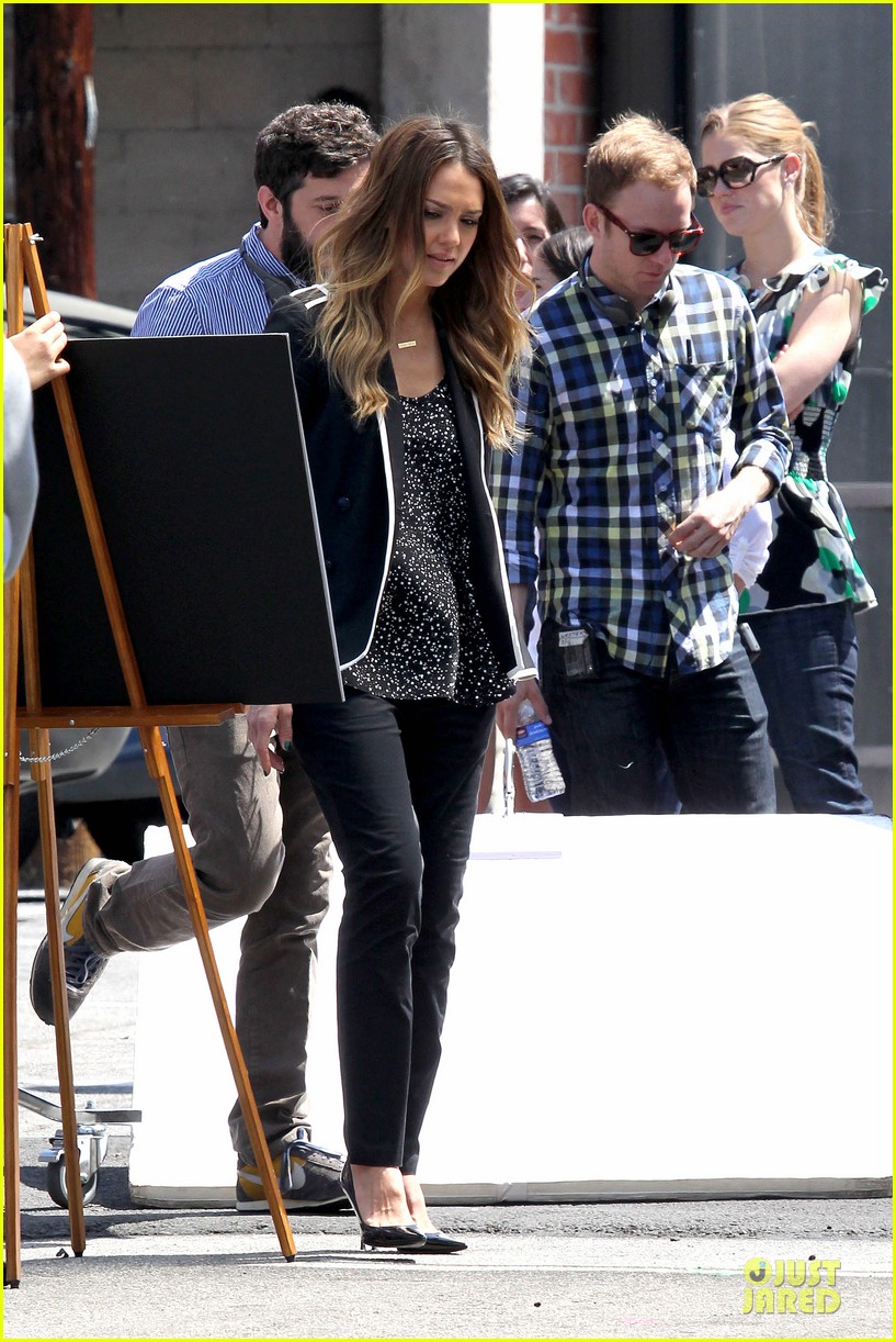 Jessica Alba: Commercial Filming in Santa Monica!: Photo 2856251 | Cash ...
