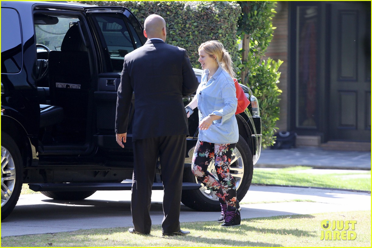 Kristen Bell Steps Out for First Time Since Giving Birth!: Photo ...