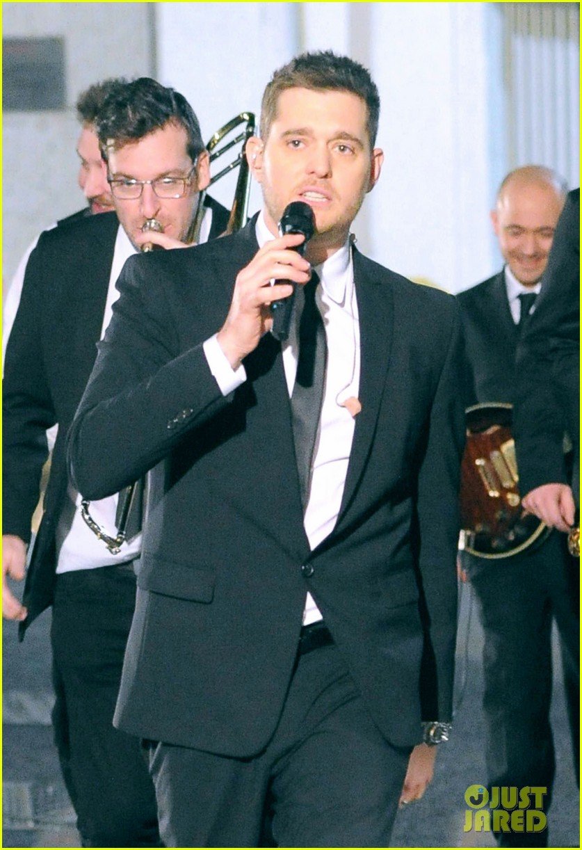 Michael Buble: 'To Be Loved' Trailer - Watch Now!: Photo 2841374 ...