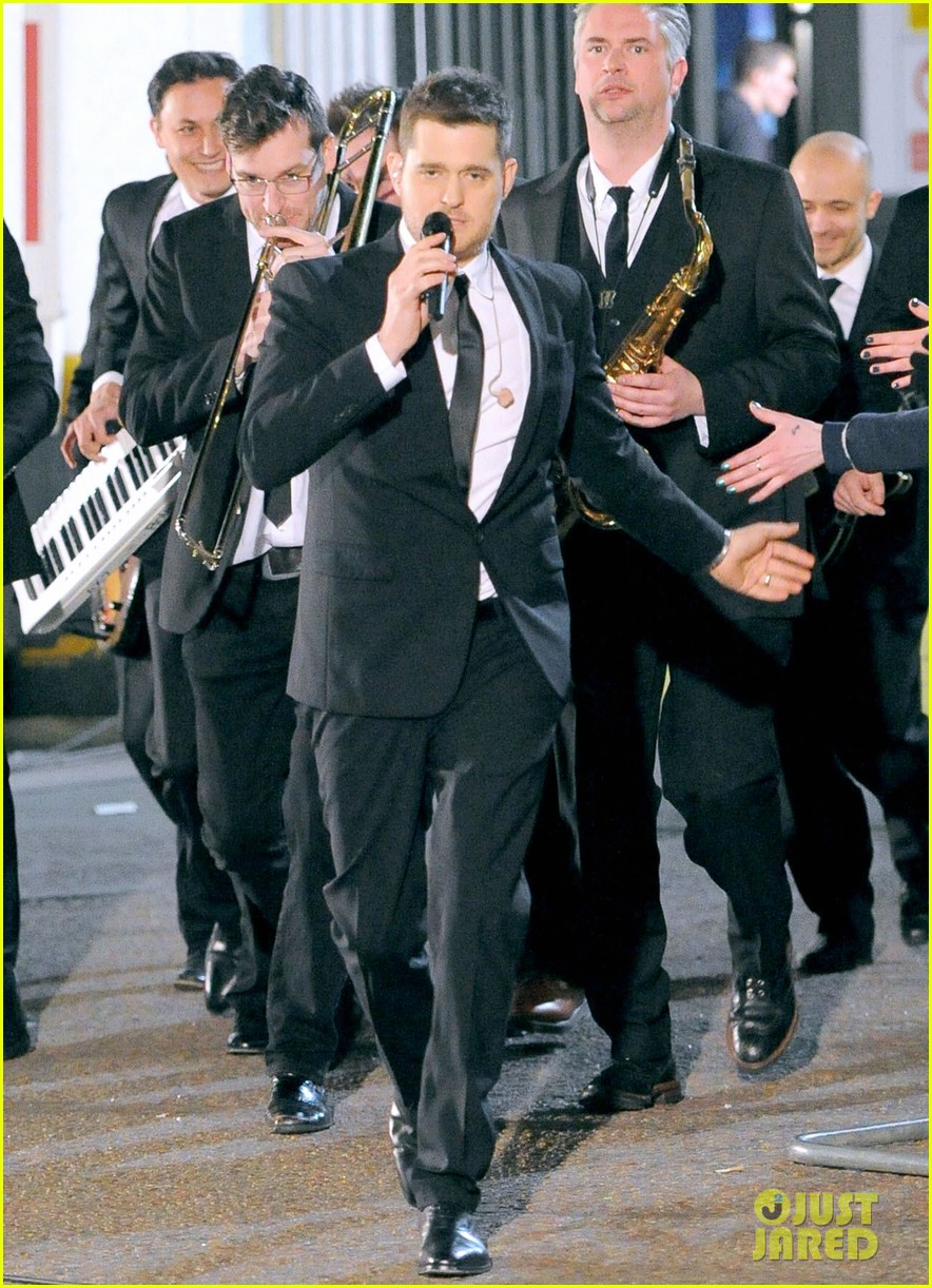 Michael Buble: 'To Be Loved' Trailer - Watch Now!: Photo 2841375 ...