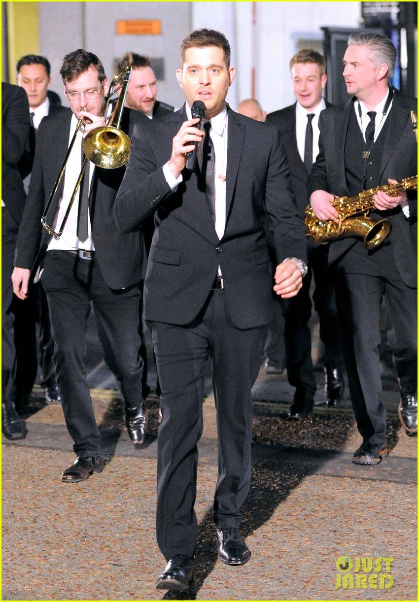 Michael Buble: 'To Be Loved' Trailer - Watch Now!: Photo 2841385 ...