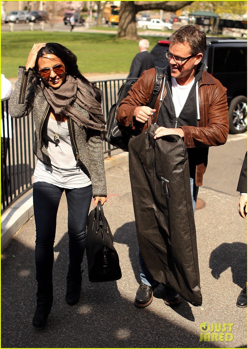 Matt Damon: Harvard Arts Medal Ceremony with Luciana!: Photo 2858210 ...