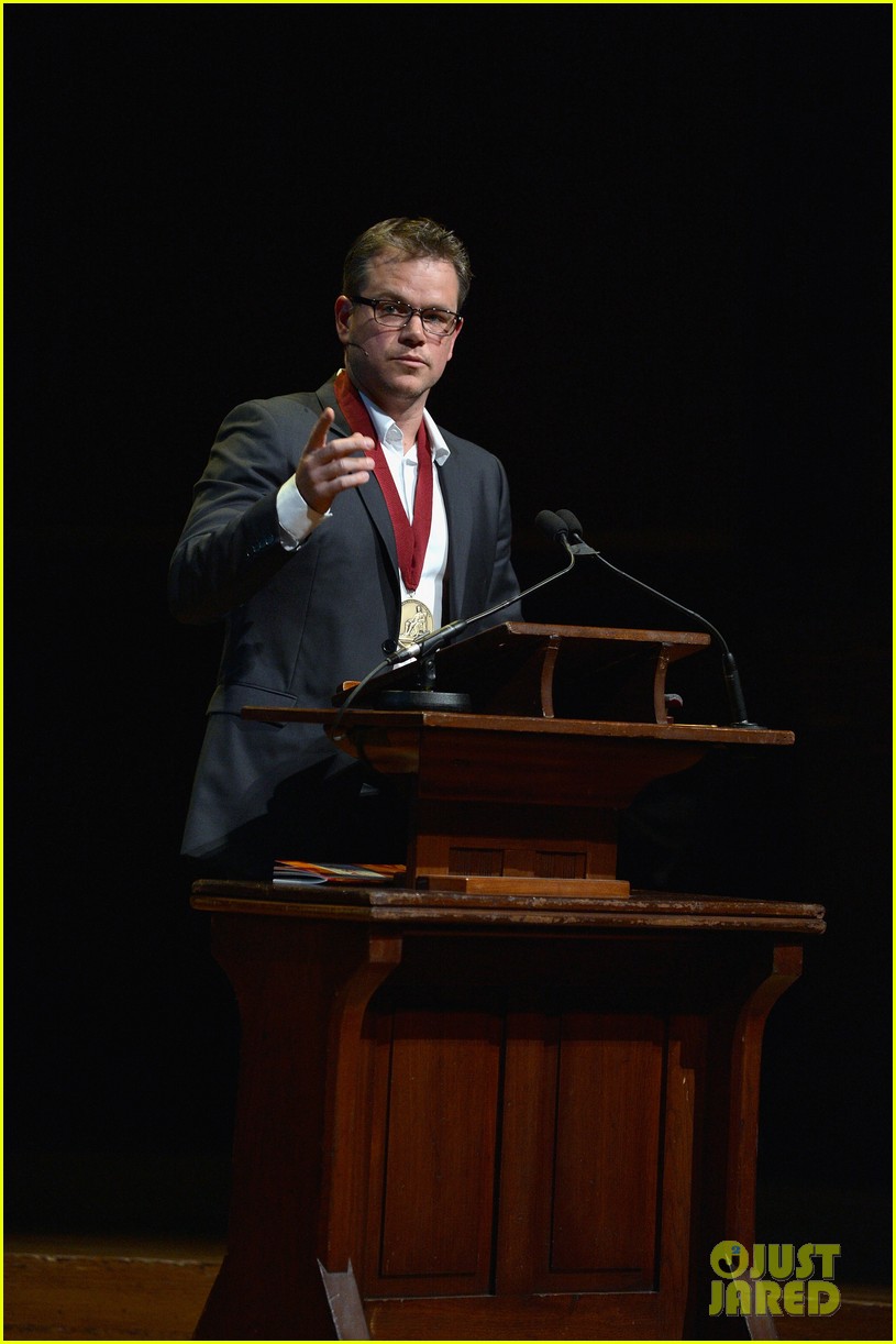 Matt Damon: Harvard Arts Medal Ceremony with Luciana!: Photo 2858220 ...