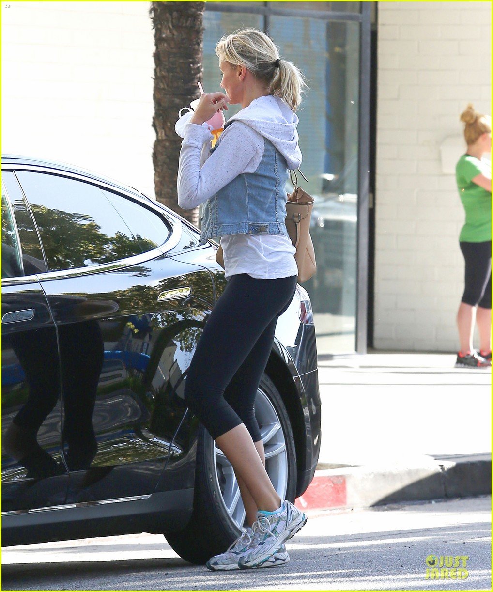 Cameron Diaz: Refreshing Gym Workout!: Photo 2845774 | Cameron Diaz ...