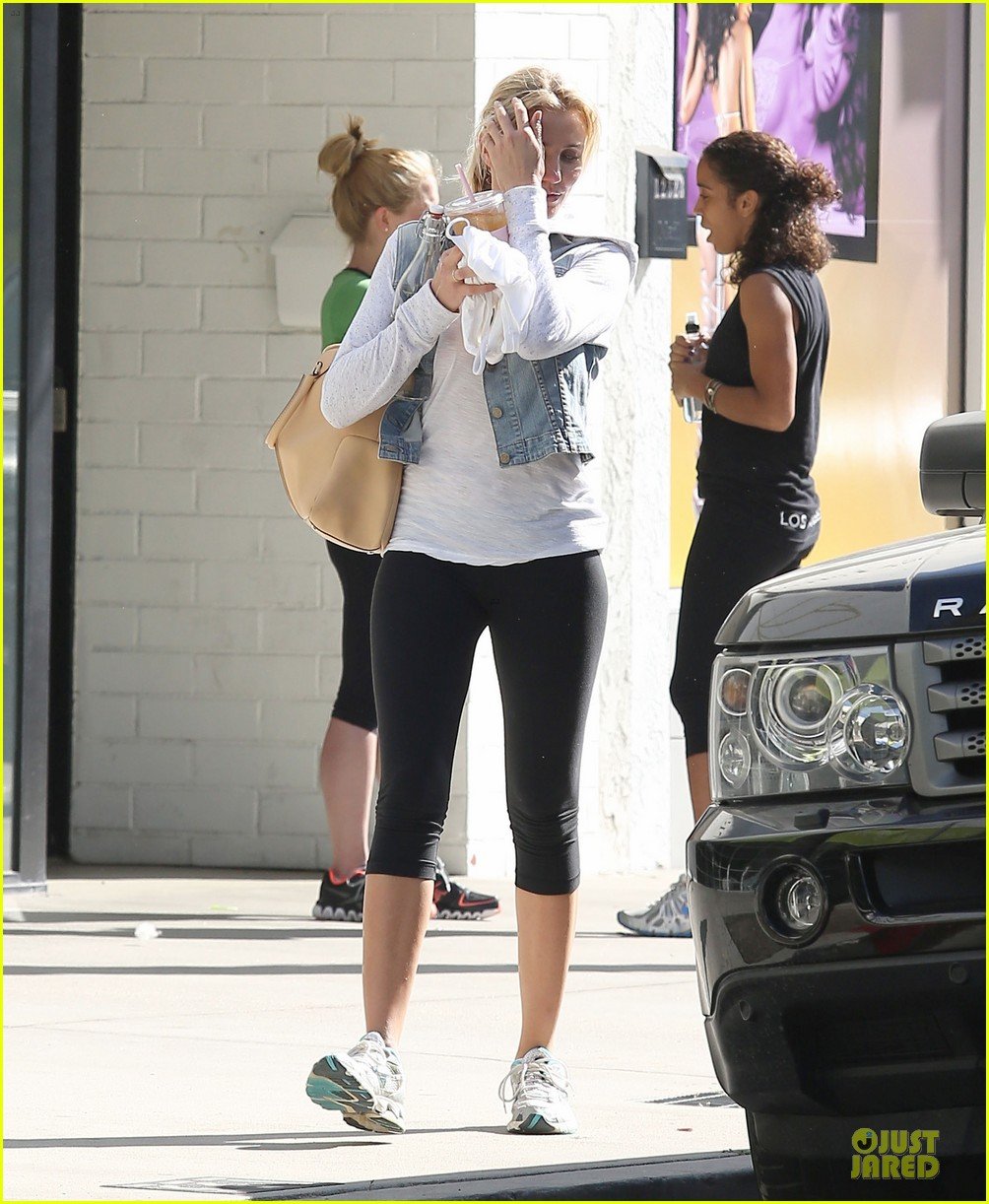 Cameron Diaz: Refreshing Gym Workout!: Photo 2845779 | Cameron Diaz ...