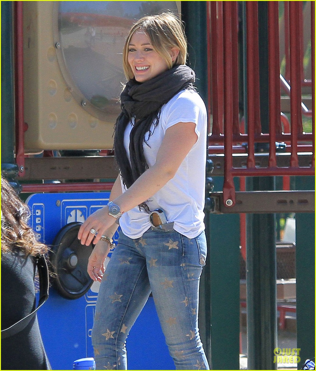 Hilary Duff: Ashton Kutcher's Love Interest on 'Two and a Half Men ...