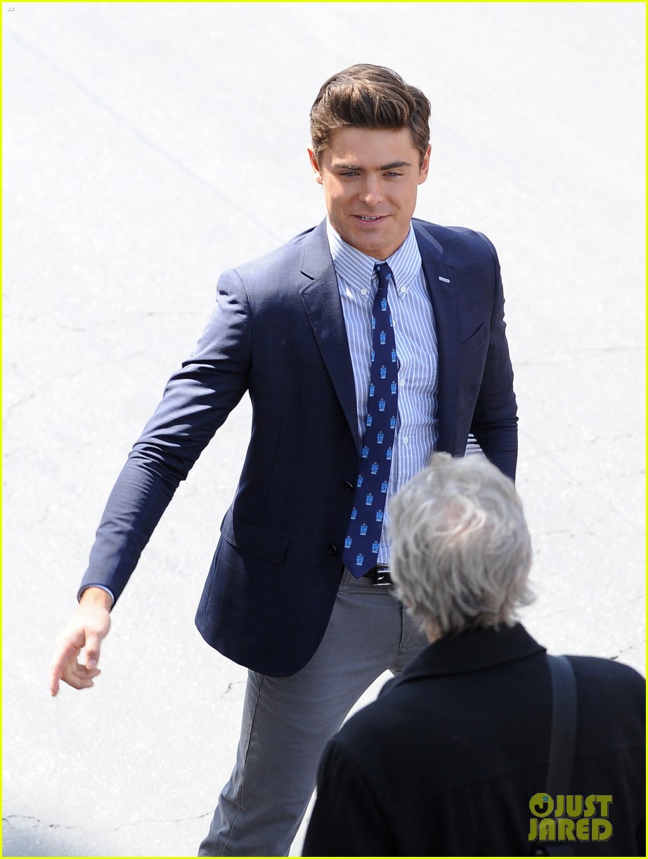Zac Efron: Suit & Flip Flops on 'Townies' Set!: Photo 2845703 | Zac ...