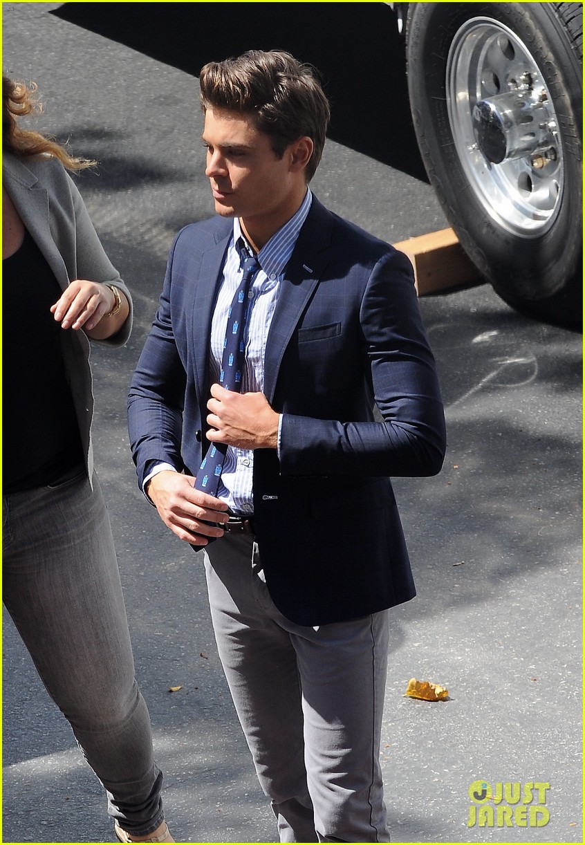 Zac Efron: Suit & Flip Flops on 'Townies' Set!: Photo 2845706 | Zac ...