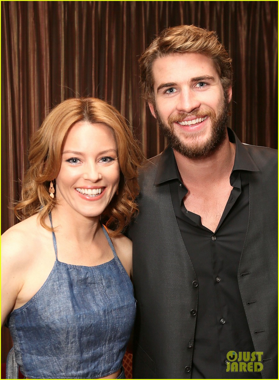 Liam Hemsworth & Elizabeth Banks: 'Catching Fire' at CinemaCon!: Photo ...