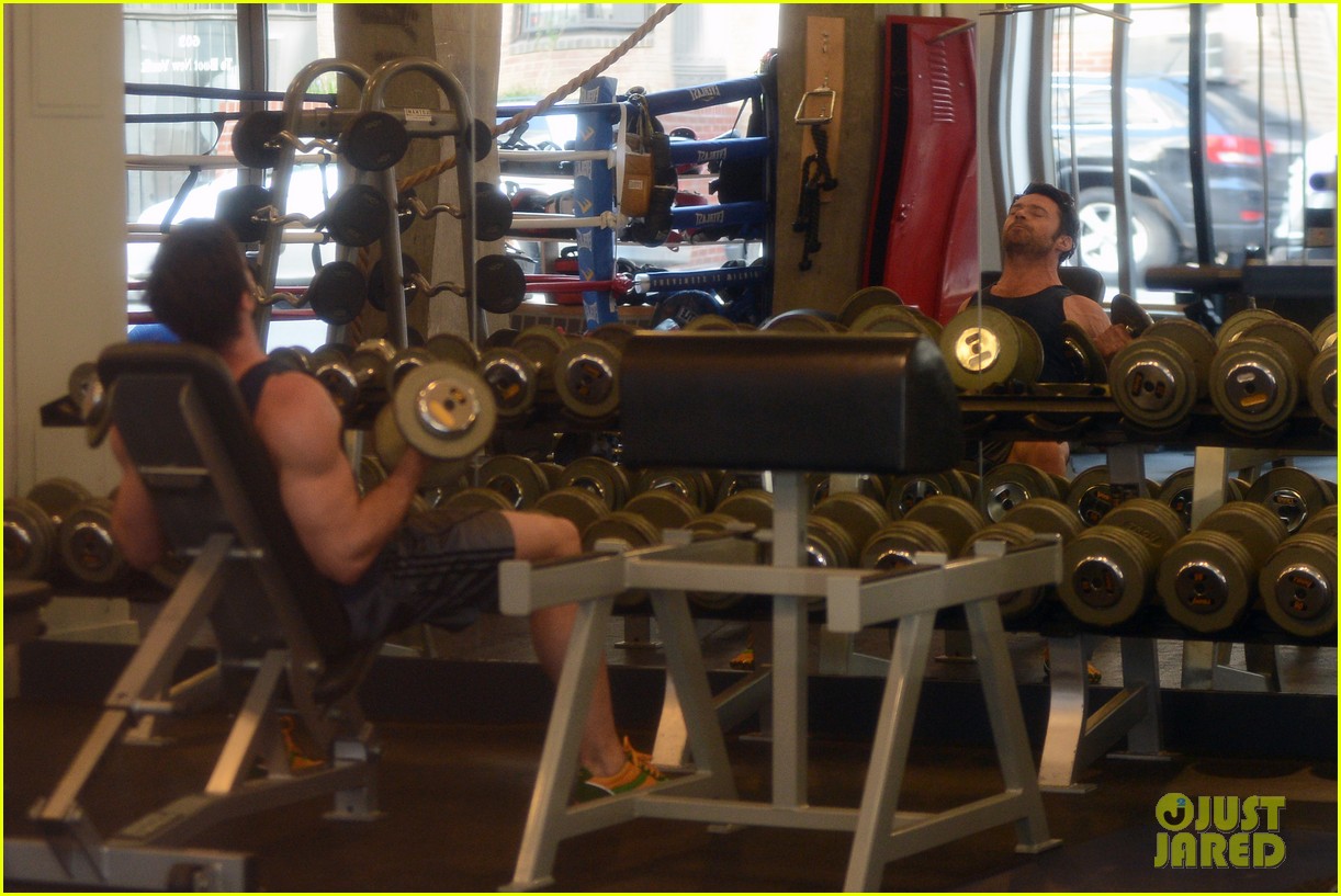 Hugh Jackman: Bulging Biceps Workout!: Photo 2847036 | Ava Jackman ...
