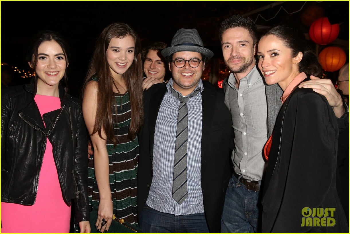 Max Greenfield & Chord Overstreet: City Year Los Angeles Fundraiser ...
