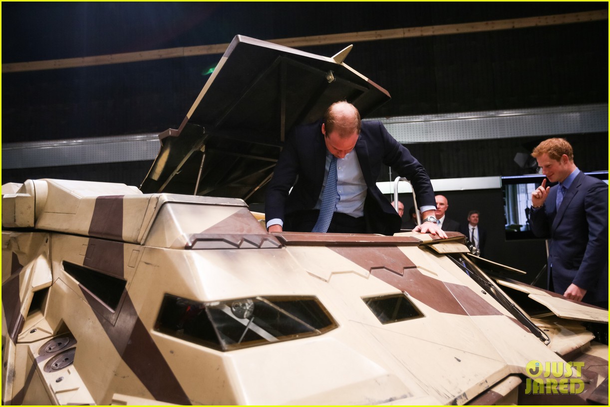 Kate Middleton & Prince William: Harry Potter Wand Battle!: Photo ...