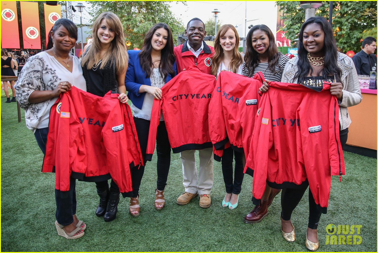 Octavia Spencer & Viola Davis: City Year Los Angeles Fundraiser 2013 ...
