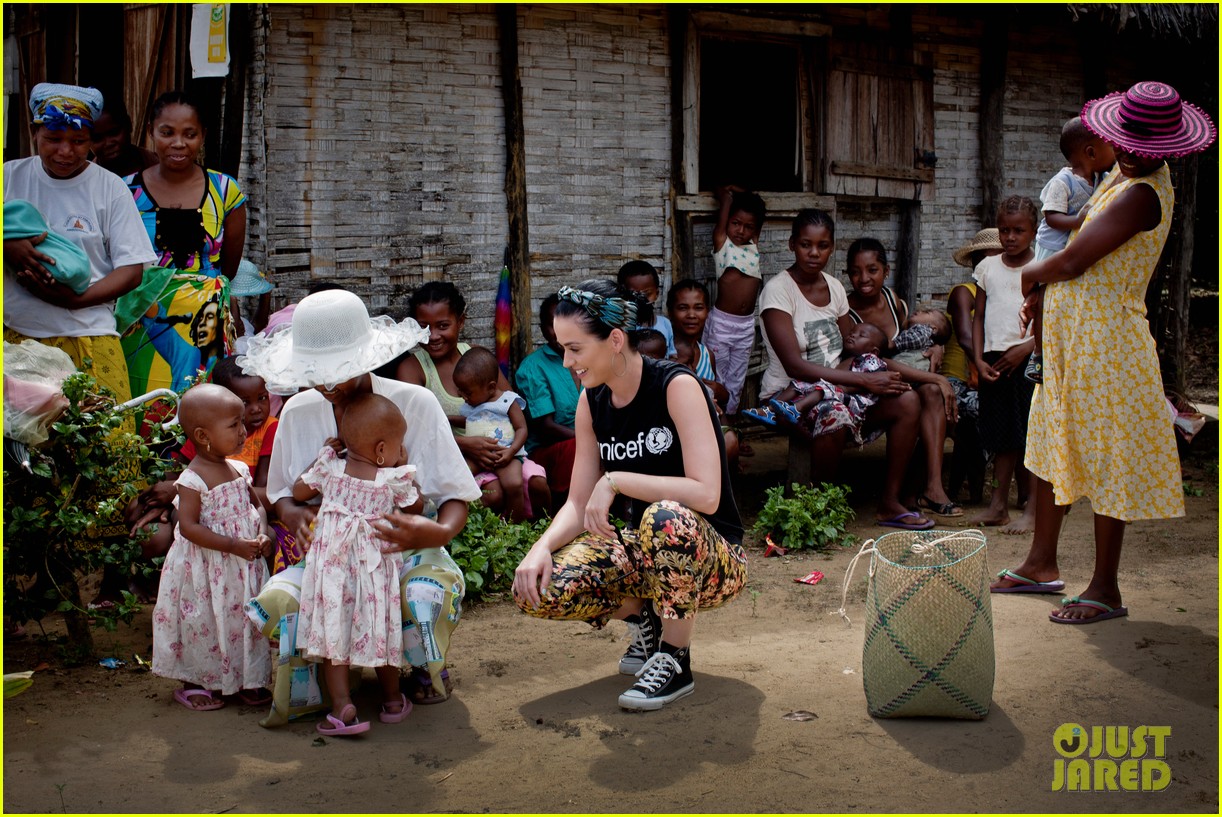 Katy Perry: Madagascar Visit for UNICEF!: Photo 2845526 | Katy Perry ...