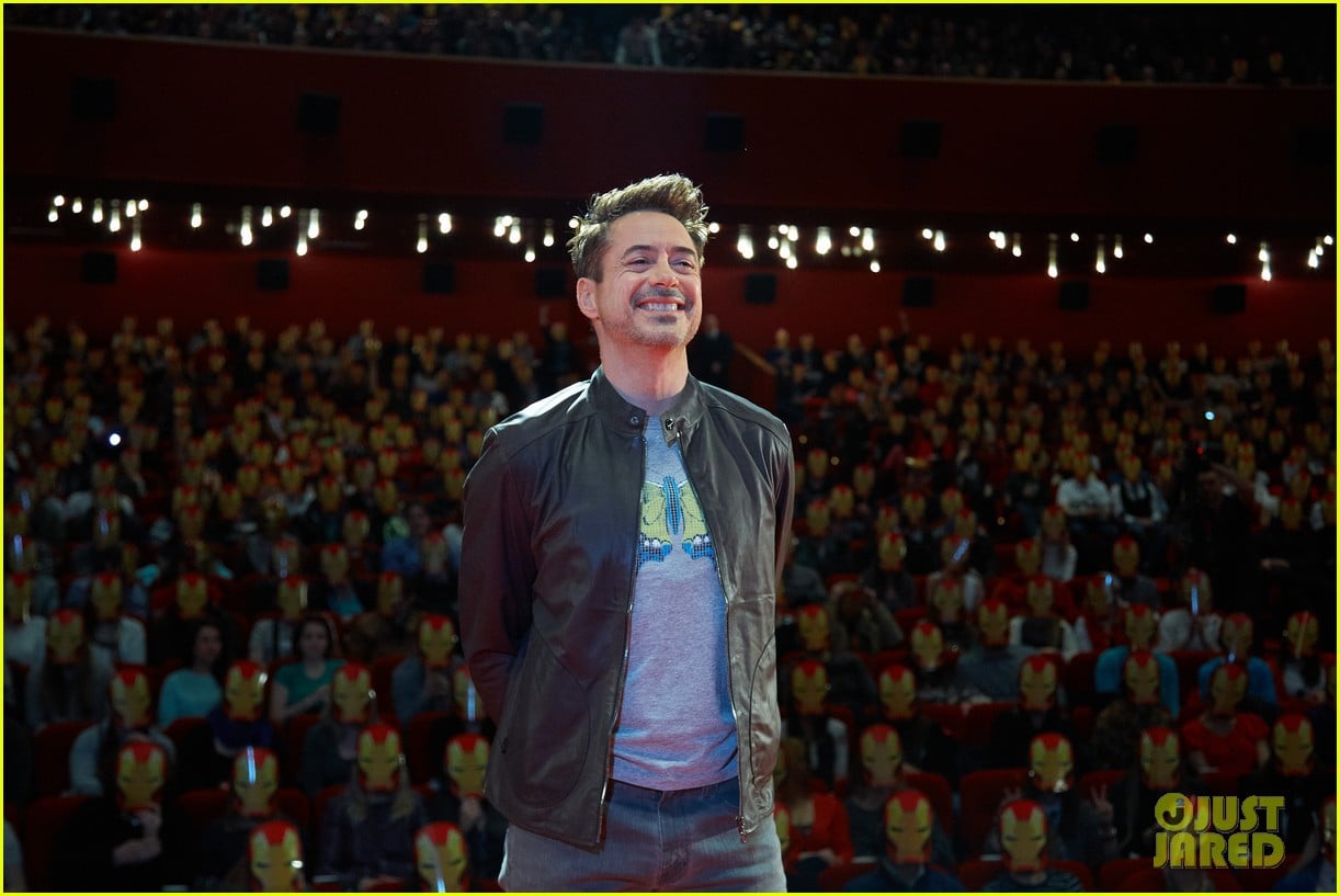Robert Downey, Jr.: 'Iron Man 3' Photo Call & Conference in Moscow ...