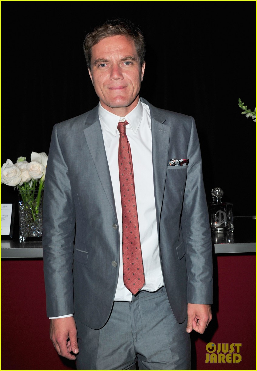 Gerard Butler & Winona Ryder: 'The Iceman' Premiere!: Photo 2856337 ...