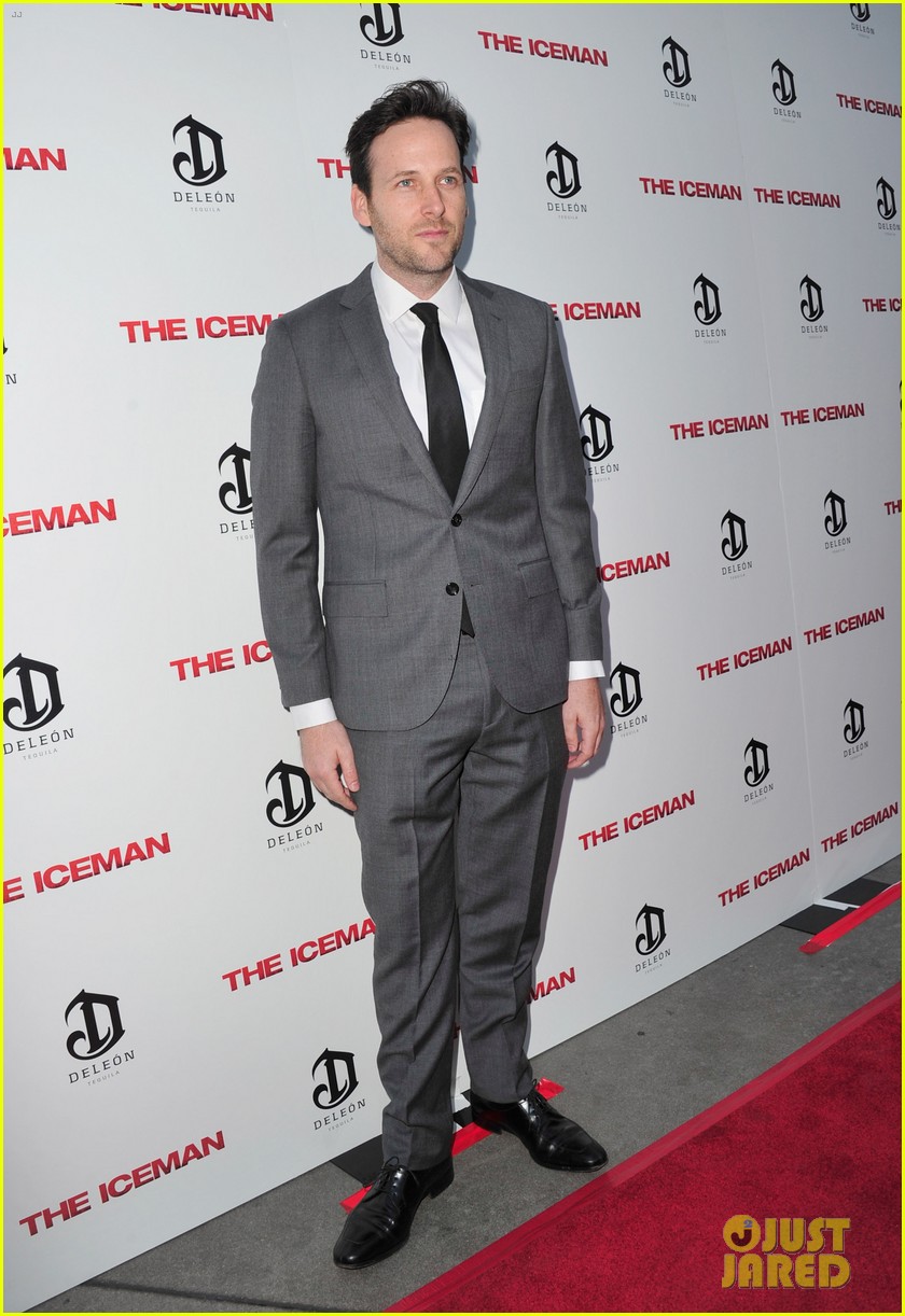 Gerard Butler & Winona Ryder: 'The Iceman' Premiere!: Photo 2856338 ...