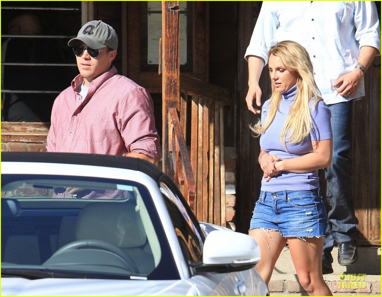Britney Spears & David Lucado: Old Place Cornell Couple!: Photo 2858443 ...