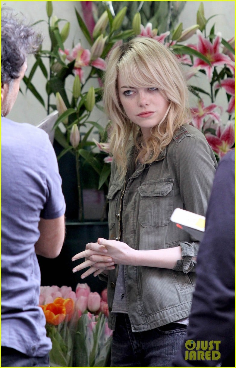 Emma Stone: 'Birdman' Set in the Big Apple!: Photo 2847277 | Emma Stone ...