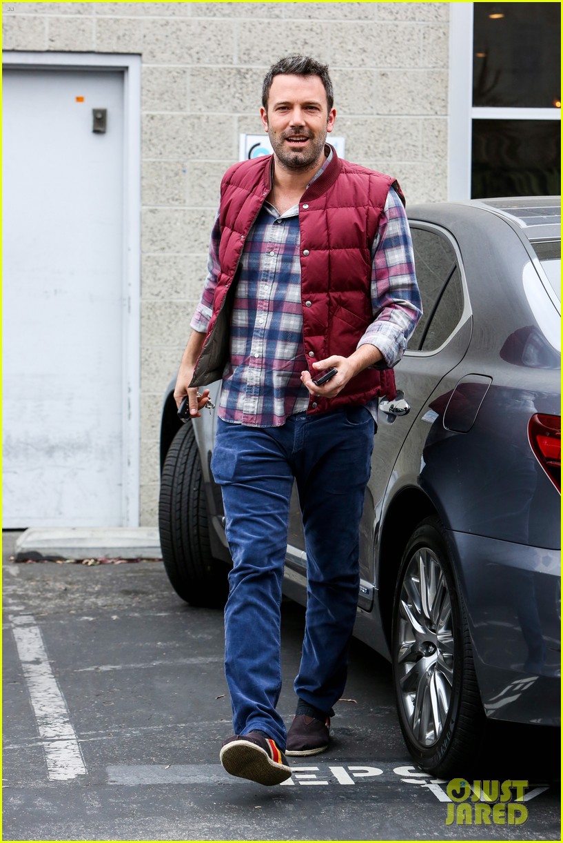 Ben Affleck: Taking the Live Below The Line Challenge!: Photo 2861707 ...