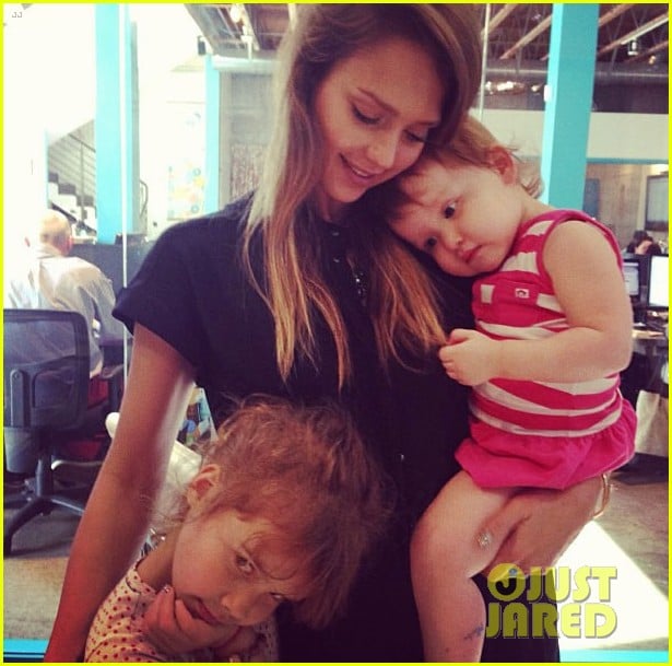 Jessica Alba Flies Home to Kids After Texas Book Signing: Photo 2868102 ...