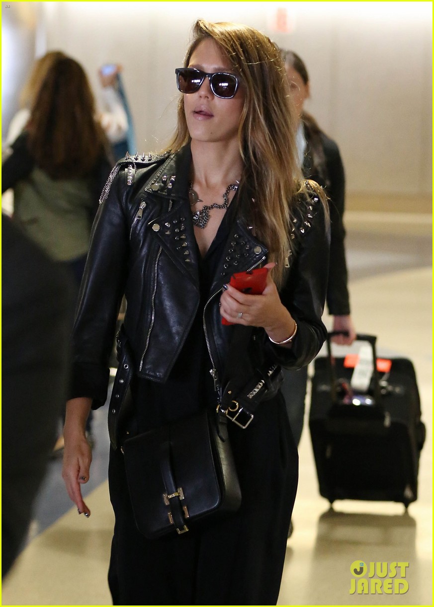 Jessica Alba Flies Home to Kids After Texas Book Signing: Photo 2868105 ...