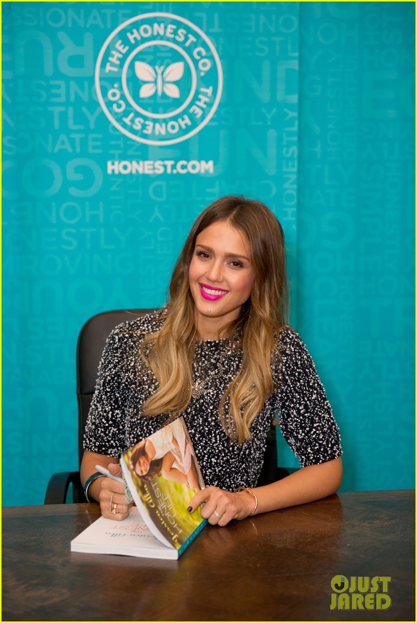 Jessica Alba Flies Home to Kids After Texas Book Signing: Photo 2868117 ...