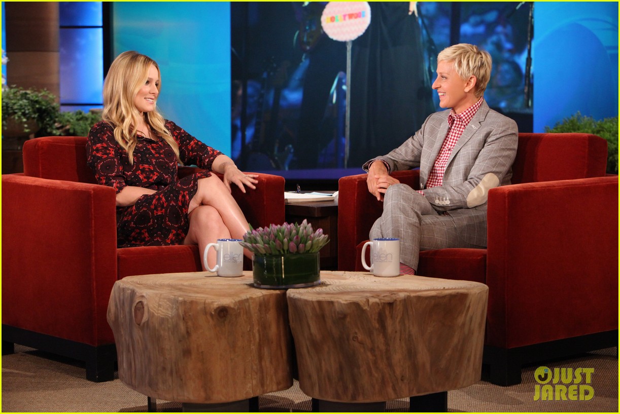 Kristen Bell: Sloth Filled 'Ellen' Appearance!: Photo 2881513 | Dax ...