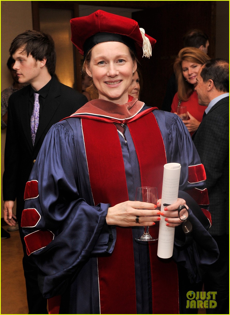 Daniel Day-Lewis & Laura Linney: Juilliard Commencement!: Photo 2877752 ...