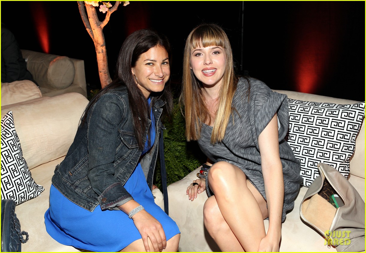 Brooklyn Decker & James Van Der Beek: Fox L.A. Screenings Lot Party ...