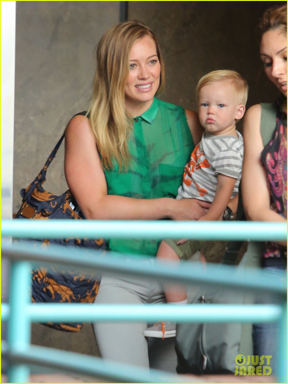 Hilary Duff: 'Feeling Green' with Baby Luca!: Photo 2877279 | Celebrity ...