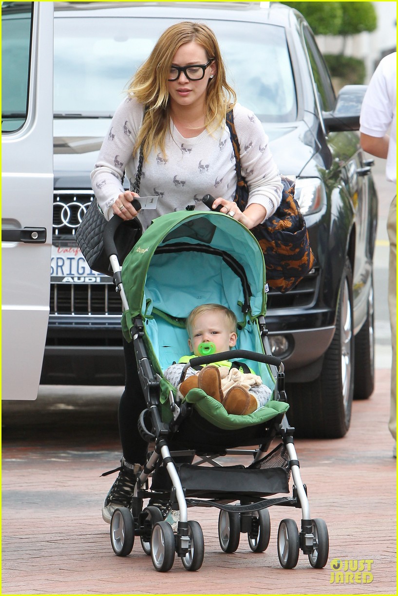 Hilary Duff & Luca: Mommy and Me Class with Mom Susan!: Photo 2872963 ...