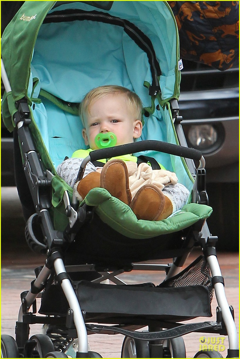 Hilary Duff & Luca: Mommy and Me Class with Mom Susan!: Photo 2872964 ...