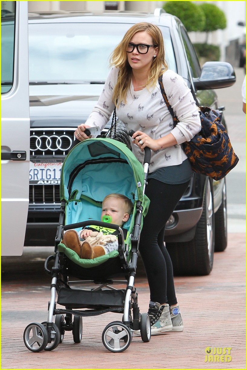 Hilary Duff & Luca: Mommy and Me Class with Mom Susan!: Photo 2872979 ...