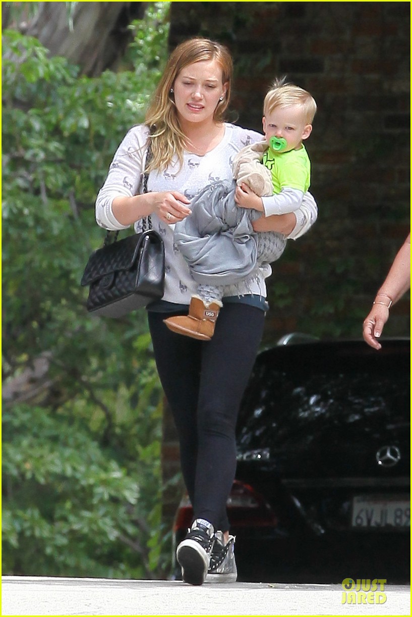 Hilary Duff & Luca: Mommy and Me Class with Mom Susan!: Photo 2872983 ...