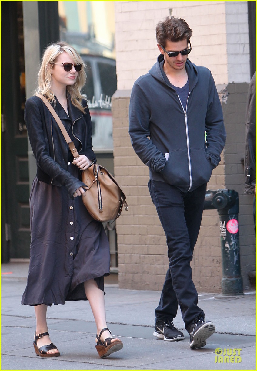 Emma Stone & Andrew Garfield: Morning Stroll Before 'Amazing Spider-Man ...