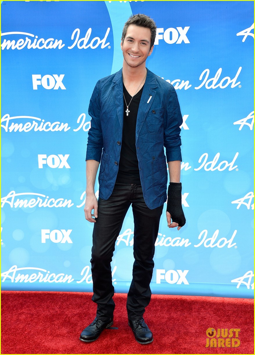 'American Idol' Top Five Guys Walk Season Finale Red Carpet: Photo ...