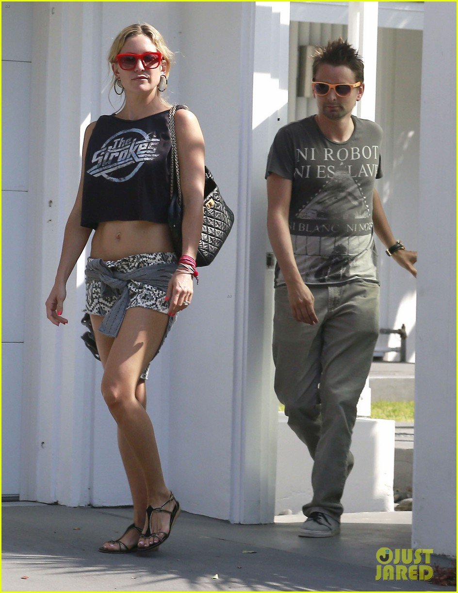 Kate Hudson: Midriff-Baring Party Goer: Photo 2864124 | Kate Hudson ...