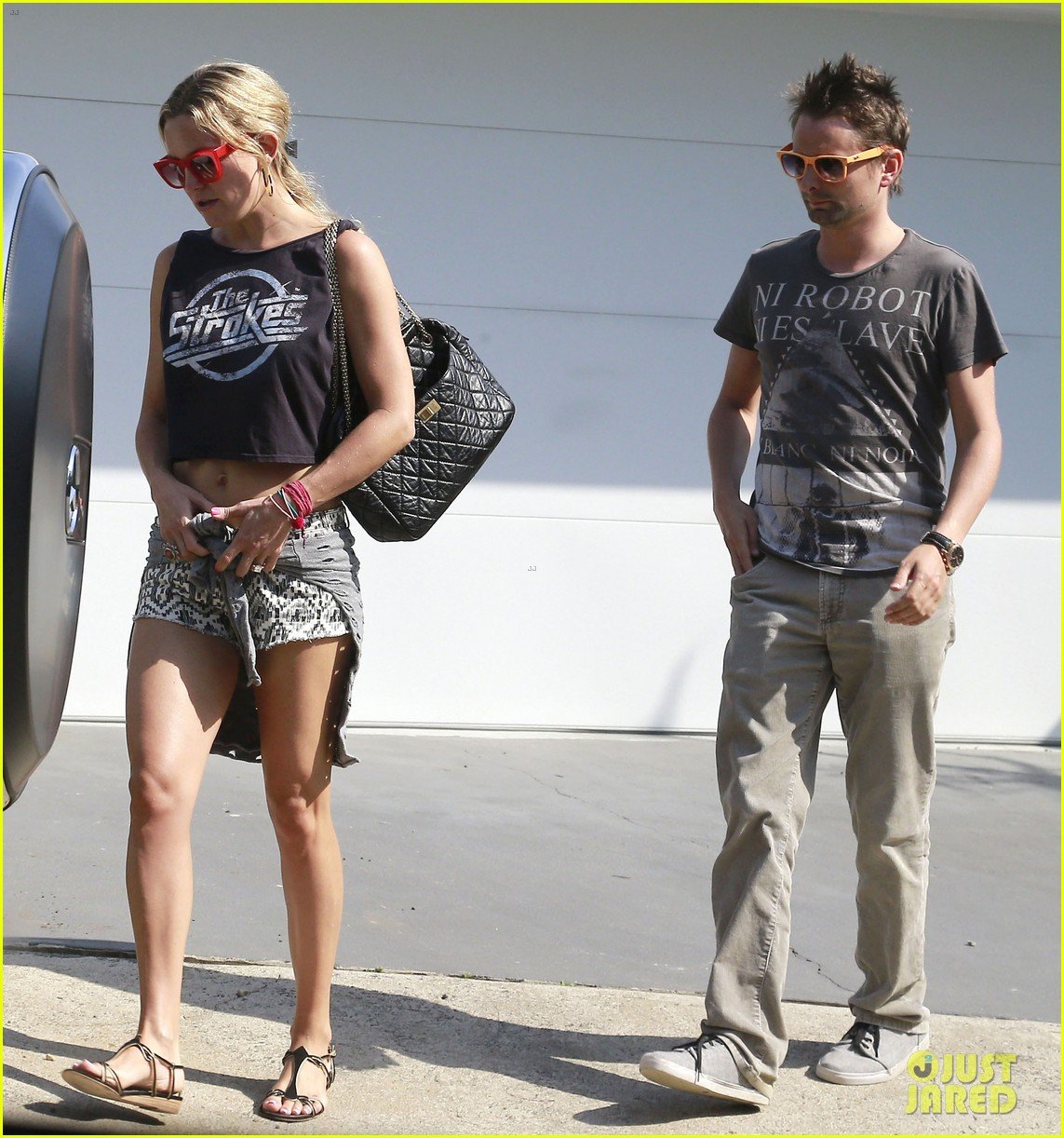 Photo: kate hudson midriff baring party goer 05 | Photo 2864128 | Just ...