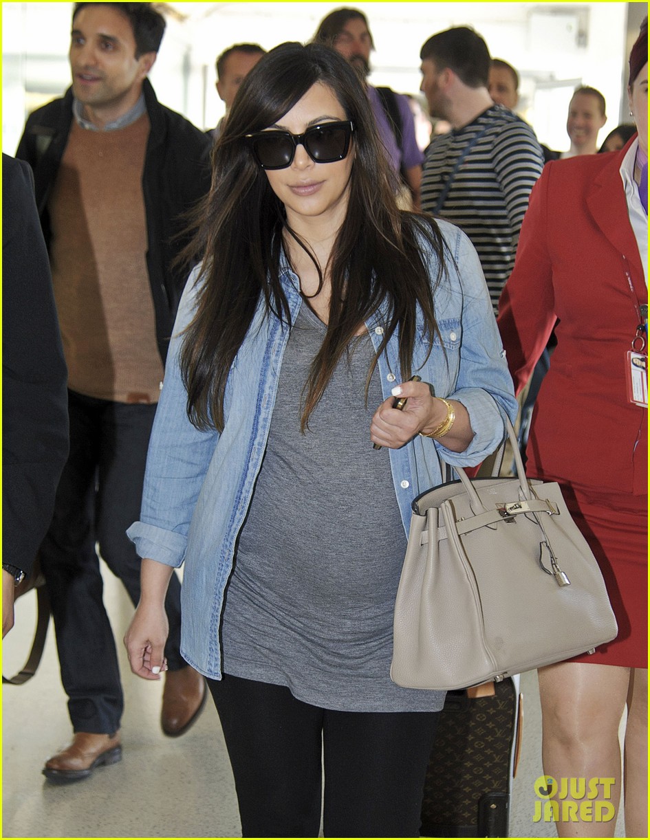 Kim Kardashian Tries Fish Pedicure & Freaks Out! (Video): Photo 2862356 ...