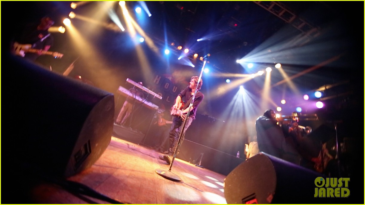 Dave Patten's 'Let Me Introduce My Band' Video - Watch Now!: Photo ...