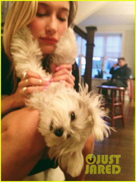 Ireland Baldwin Walks Hand in Hand with Cousin Hailey!: Photo 2885434 ...