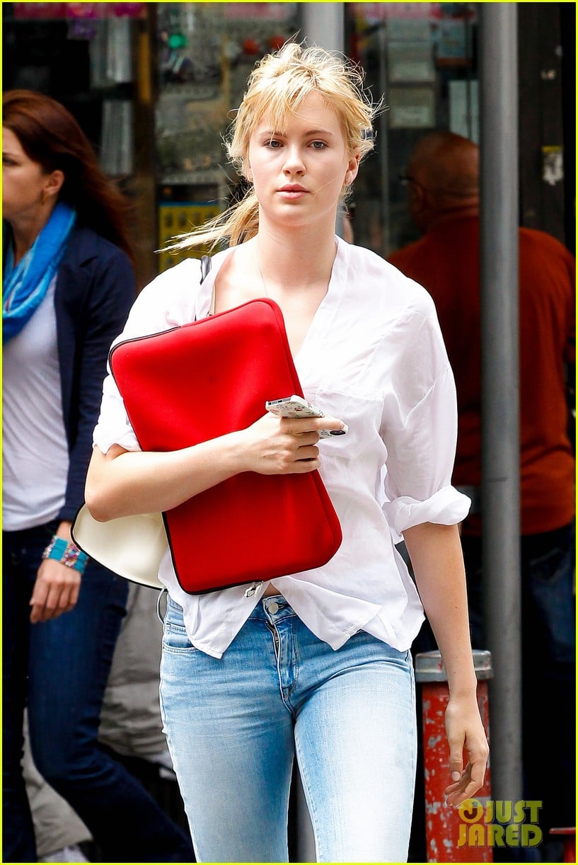 Ireland Baldwin: Puppy Love with Cousin Hailey!: Photo 2886017 | Photos ...