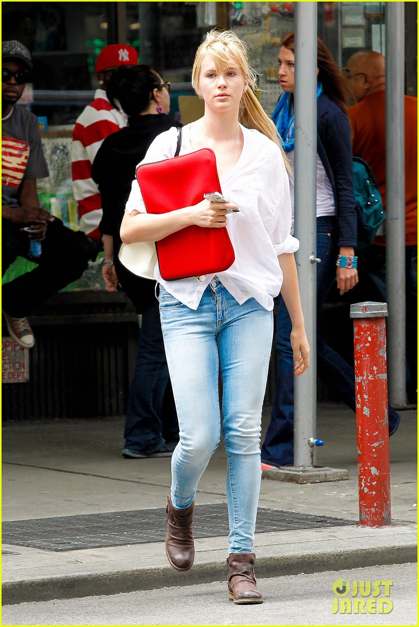 Ireland Baldwin: Puppy Love with Cousin Hailey!: Photo 2886023 | Photos ...