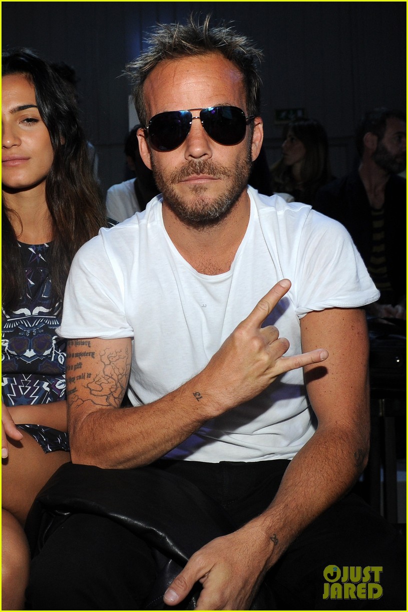 Jamie Campbell Bower: Diesel Black Gold Fashion Show!: Photo 2897541 ...