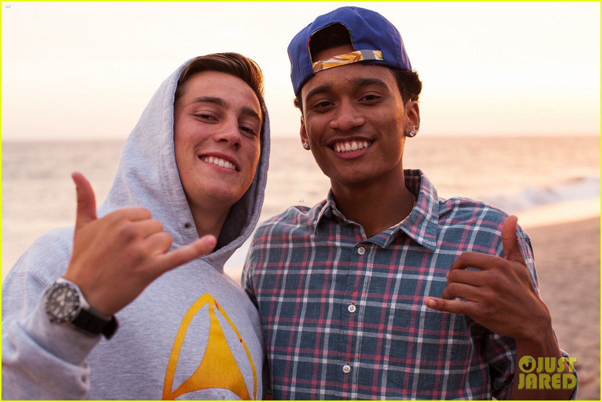 '@SummerBreak' Exclusive Cast Photos!: Photo 2889639 | Exclusive Photos ...