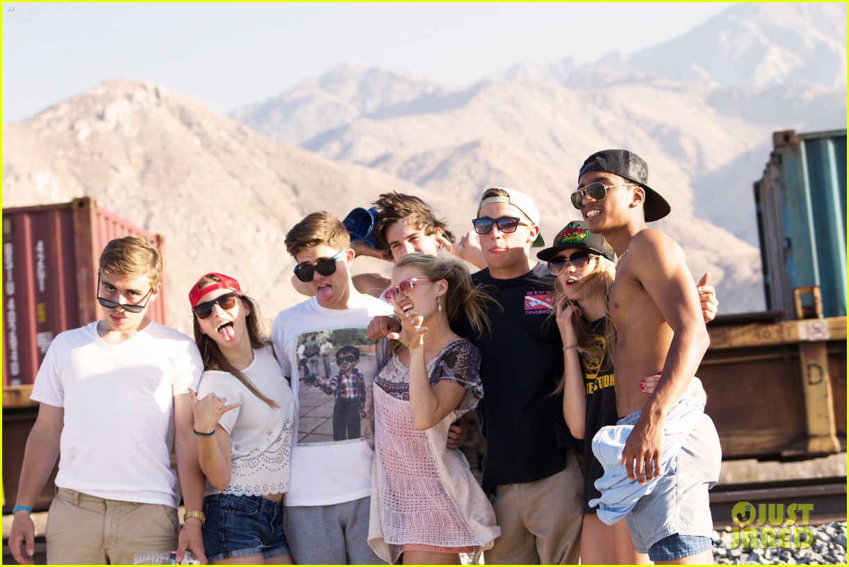 '@SummerBreak' Exclusive Cast Photos!: Photo 2889662 | Exclusive Photos ...
