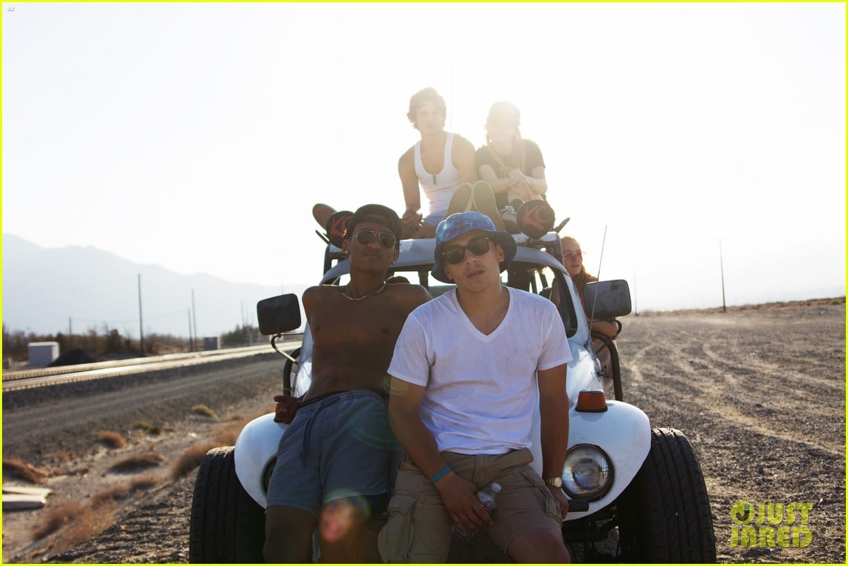 '@SummerBreak' Exclusive Cast Photos!: Photo 2889663 | Exclusive Photos ...