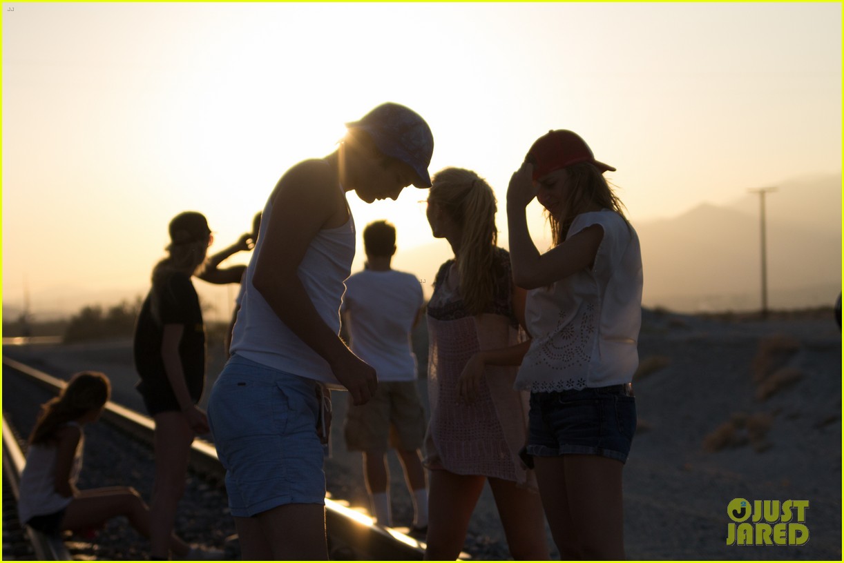 '@SummerBreak' Exclusive Cast Photos!: Photo 2889666 | Exclusive Photos ...